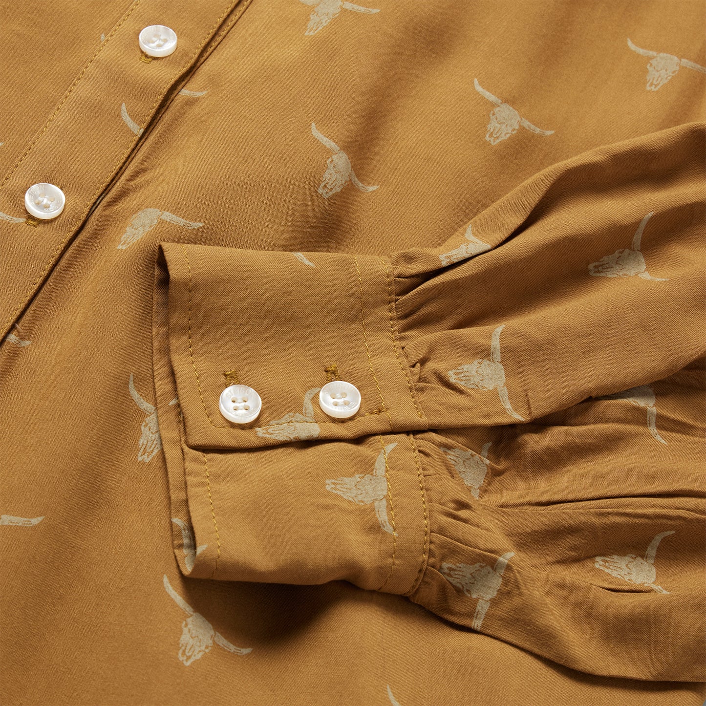 Mojave Longhorn Print Poet Blouse | Stetson