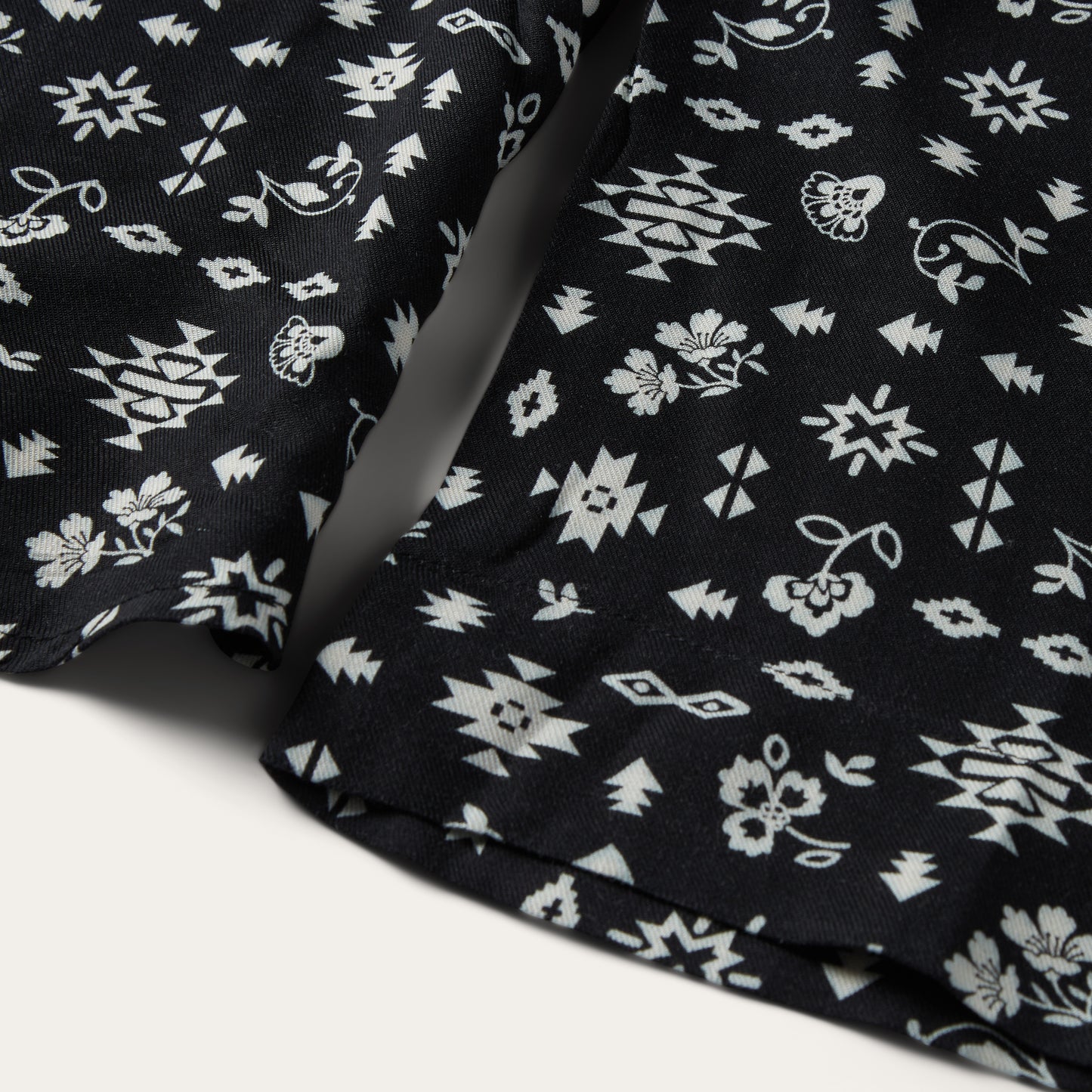 Southwestern Ditzy Print Blouse | Stetson